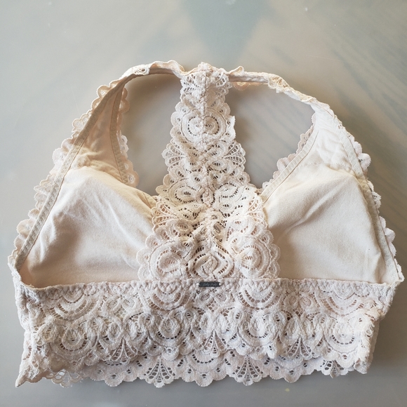 Gilly Hicks | Intimates & Sleepwear | Gilly Hicks Bralette Cream Lace ...
